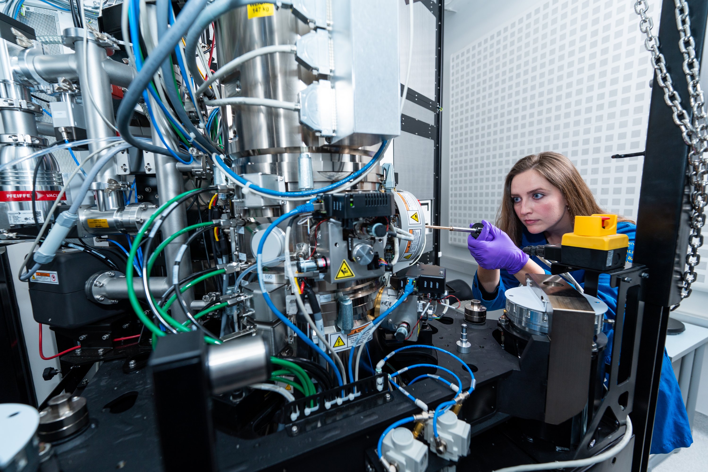 Home | Microscopy and Microanalysis Facility